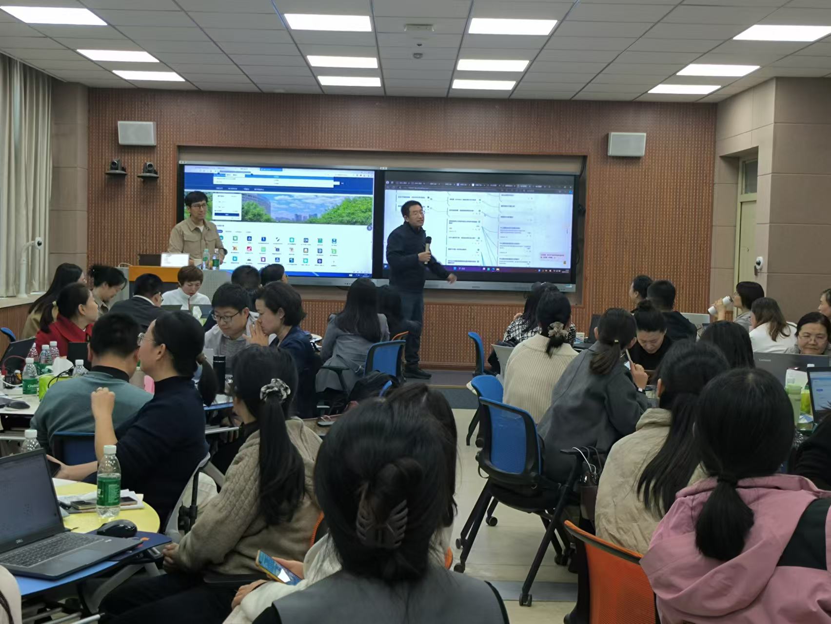 我校举办人工智能赋能教学创新与智慧课程培育工作坊-河南工业大学教务处